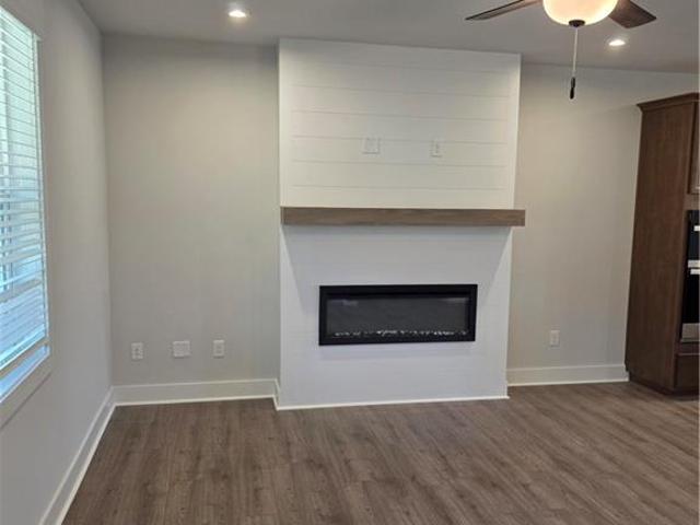 378 sunset hollow Street