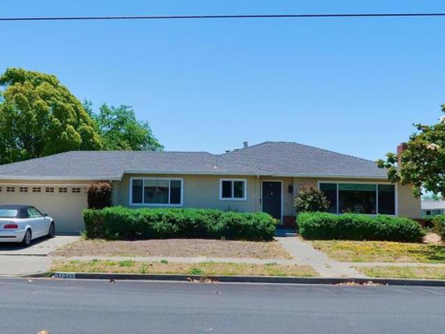 37945 Ballard Dr, Fremont, CA 94536