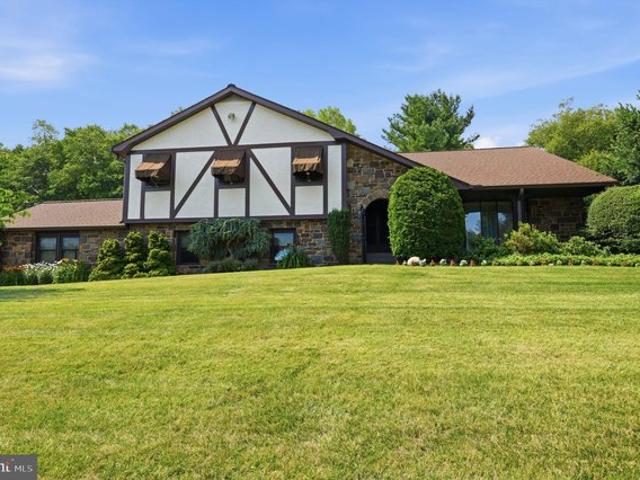 3794 Ridgeview Rd, Huntingdon Valley, PA 19006