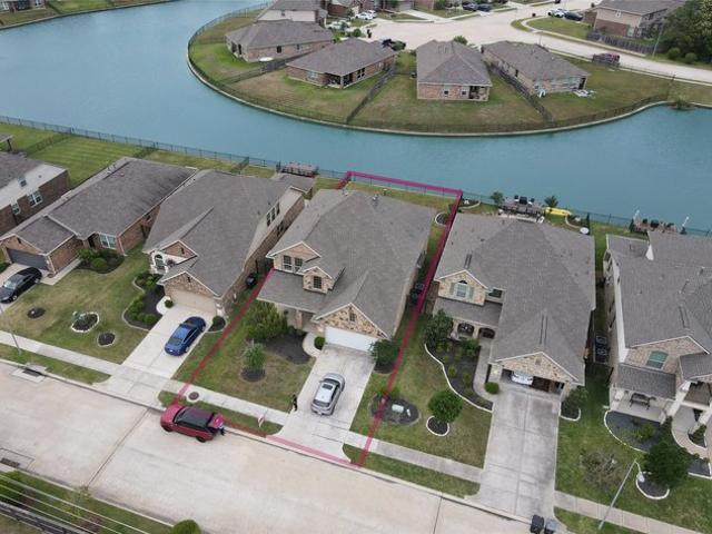 3795 Lake Bend Shore Dr, Spring, TX 77386