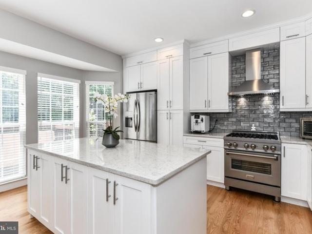 3795 Shannons Way, Alexandria, VA 22309