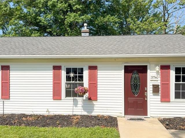3796 Santom Rd N, Stow, OH 44224