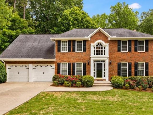 3799 Cliff Crest Dr SE, Smyrna, GA 30080