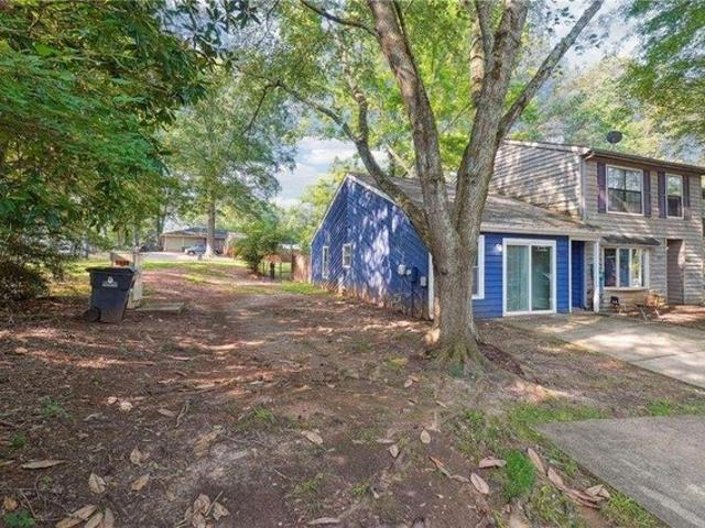 3799 Henry Ct, Acworth, GA 30101