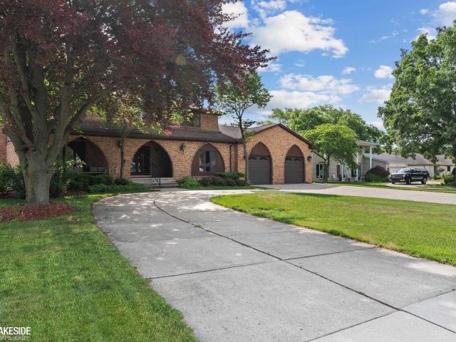 37900 Saddle Lane