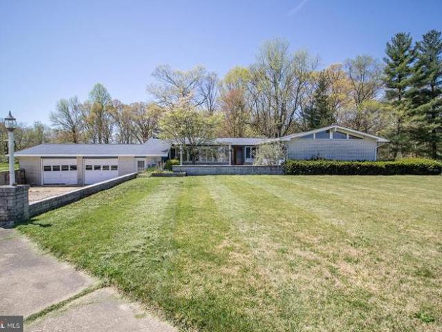 37905 Stasch Rd, Mechanicsville, MD 20659