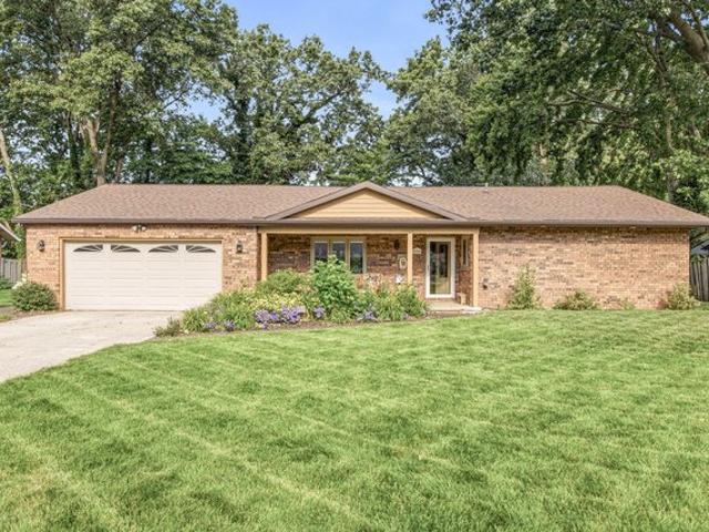 3790 Blenheim Rd, Saint Joseph, MI 49085