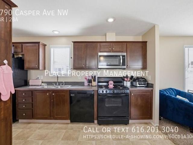 3790 Casper Ave NW, Grand Rapids, MI 49544