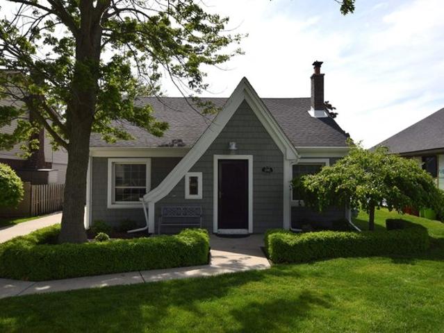 37915 Lakeshore Dr, Harrison Township, MI 48045