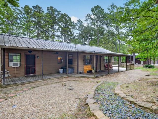 37918 Wren Rd, Wister, OK 74966