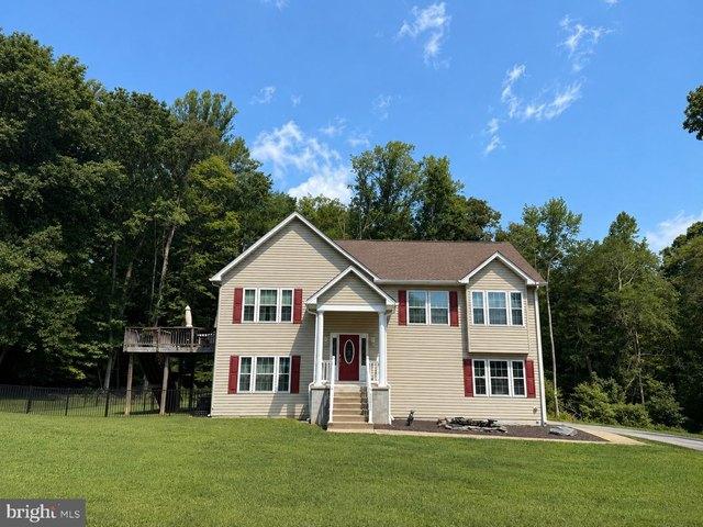 37920 Mohawk Dr, Charlotte Hall, MD 20622