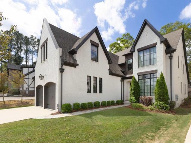 3792 Poe Dr, Vestavia Hills, AL 35223