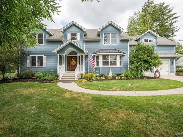 3792 Windover Dr, Hamburg, NY 14075