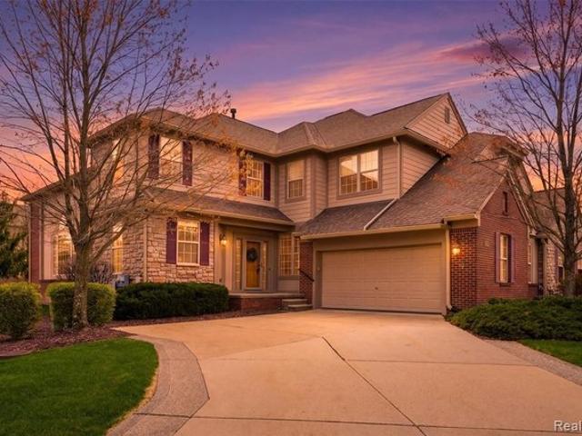 3793 Winding Brook Cir Unit 1, Rochester Hills, MI 48309