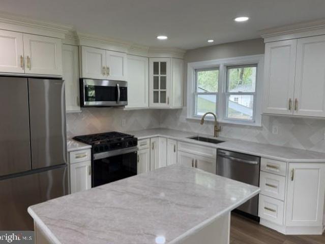 379 Boxwood Lane