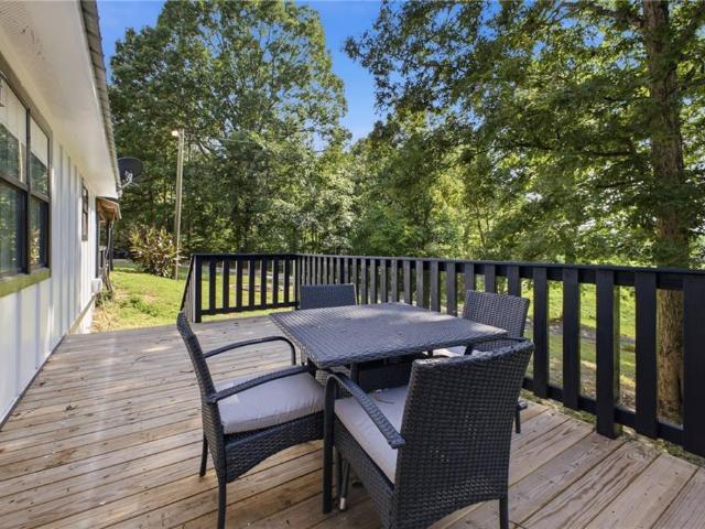 379 Bozeman Road NW