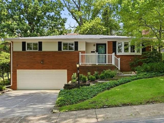 379 Barclay Ave, Pittsburgh, PA 15221