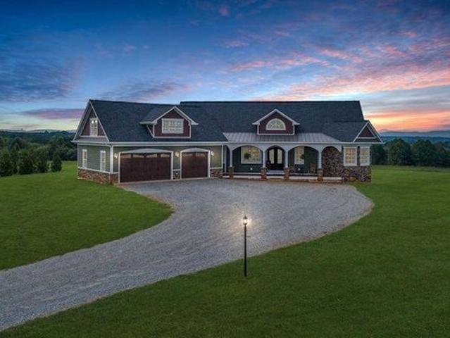 379 Greenhouse Rd, Glade Hill, VA 24092