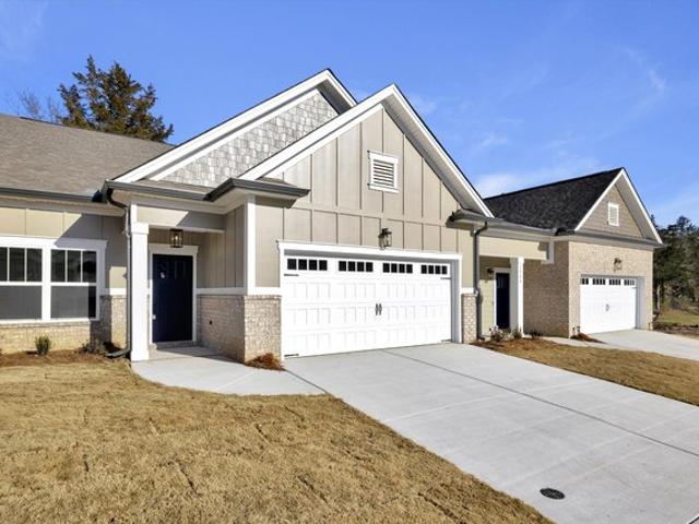 379 Double Play Dr Unit 123, Chattanooga, TN 37421