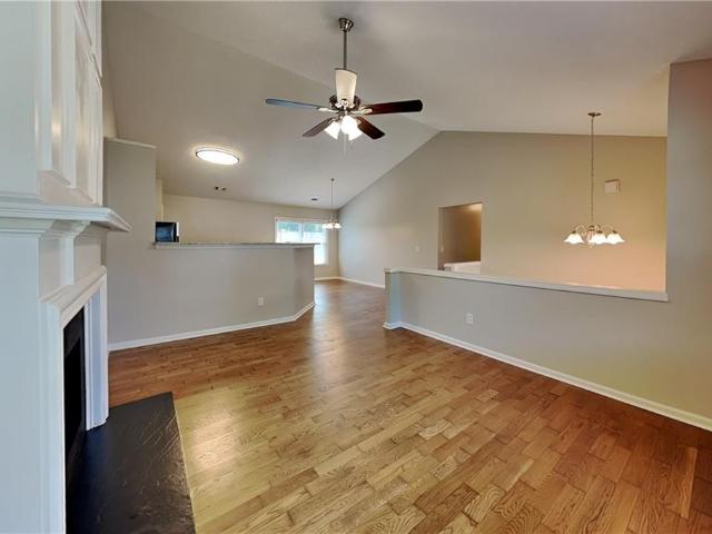 379 Darter Run NW