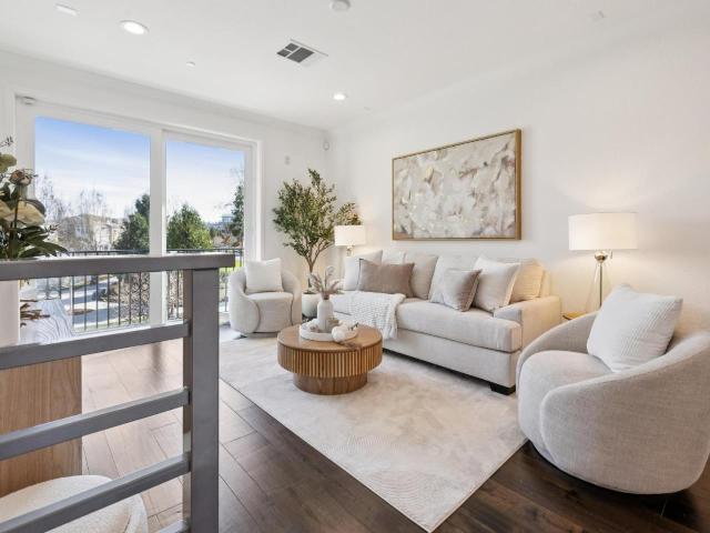 379 Derby Avenue