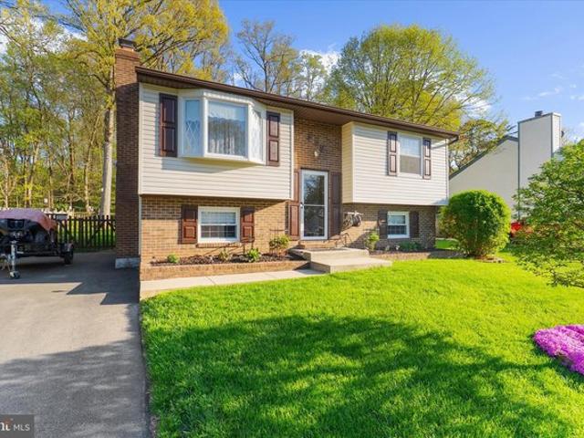 379 Dublin Dr, Glen Burnie, MD 21060