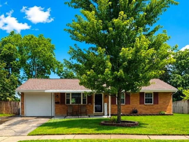 379 Ellenwood Dr, West Carrollton, OH 45449