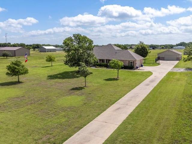 379 FM 981, Leonard, TX 75452