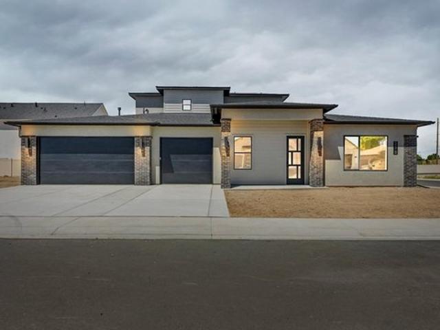 379 Hatchet Canyon Cir, Fruita, CO 81521
