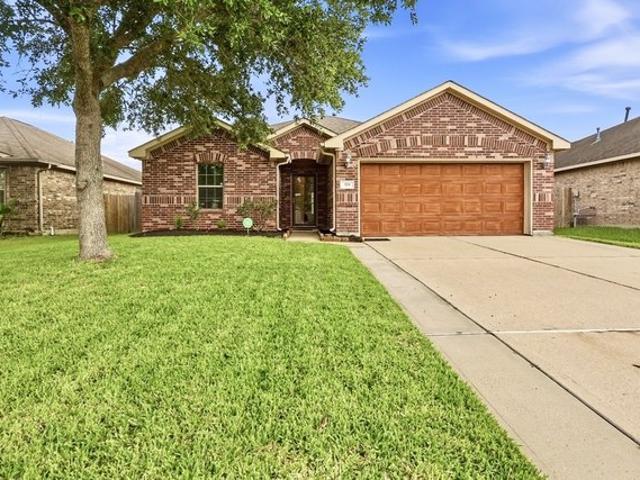 379 Henry St, Alvin, TX 77511