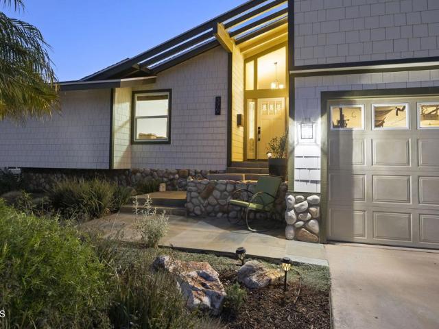 379 McGill Ave, Ventura, CA 93003 | MLS #V1 35546