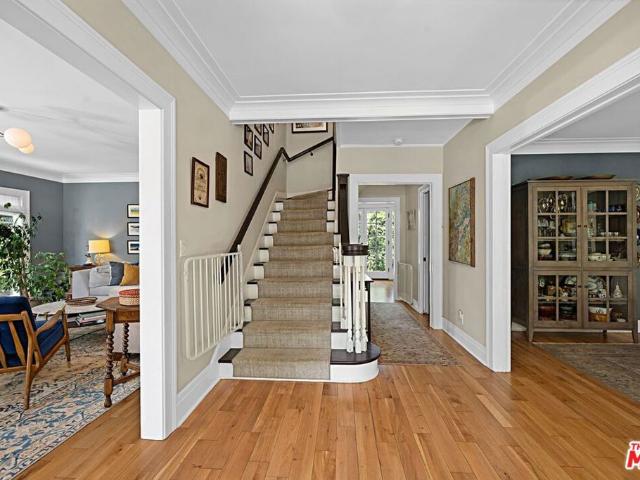 379 N Ridgewood Place