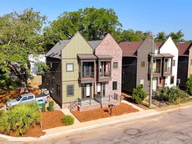 379 S Clubbs St, Pensacola, FL 32502