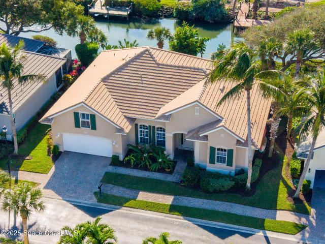 379 Pentland Dr, Melbourne Beach, FL 32951 | MLS #1068