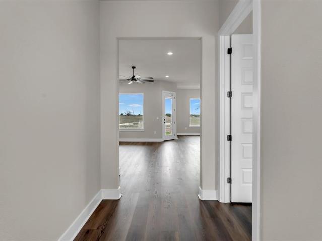 379 Prairie Point Dr