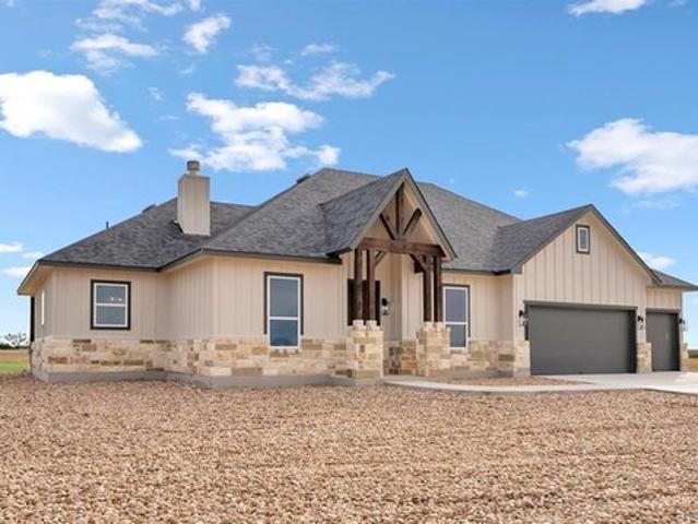 379 Prairie Point Dr, Bertram, TX 78605