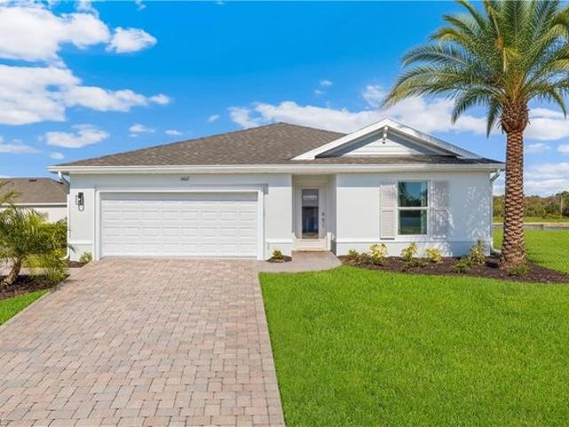 379 Radiant Sun Ln, Lehigh Acres, FL 33936