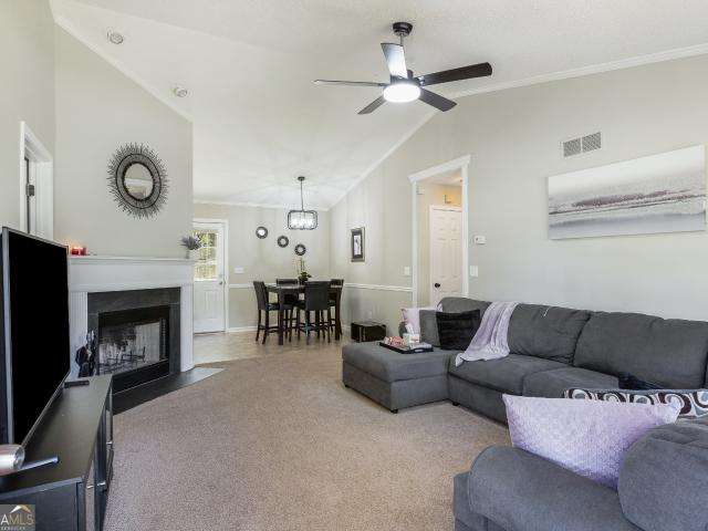 379 Villa Rosa Way