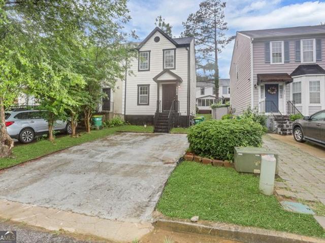 3804 Meadow Green Ct, Peachtree Corners, GA 30092