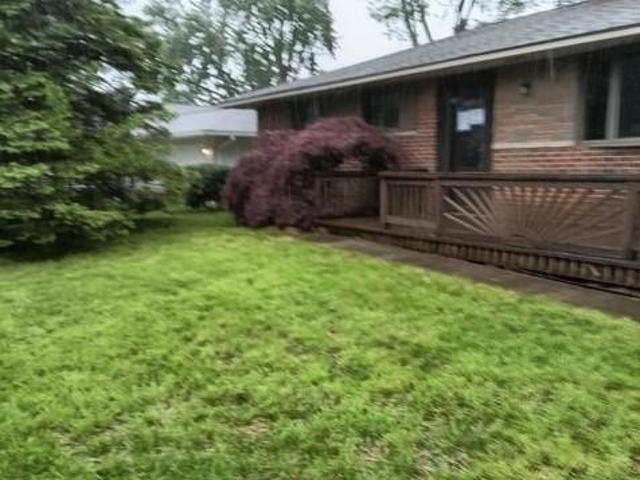 3804 Embarcadero St, Waterford Township, MI 48329
