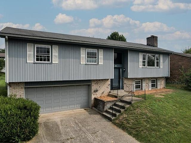 3805 Merridew Way, Lexington, KY 40514