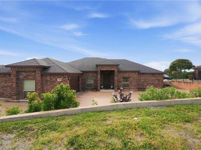 3805 Castle Valley Drive