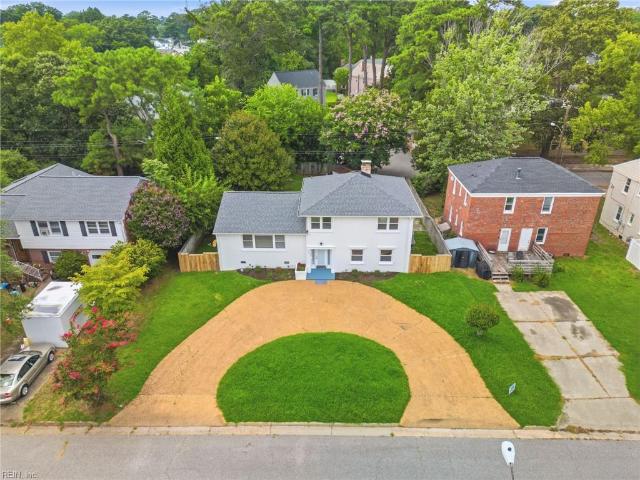 3805 Chesapeake AVE