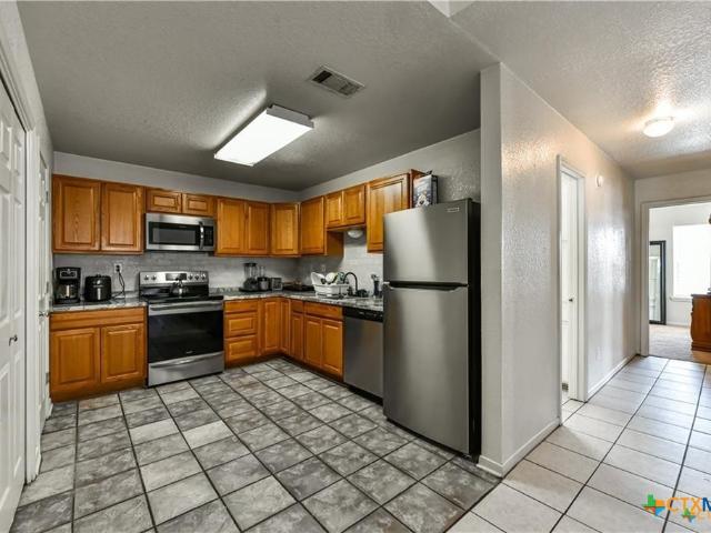 3805 Hitchrock Drive