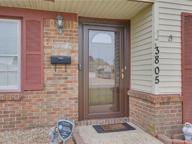 3805 Plaza TRL S