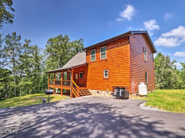 3805 Pleasant View Lane