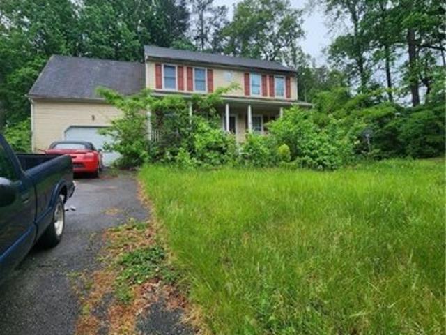 3805 Redstone Dr, Henrico, VA 23294