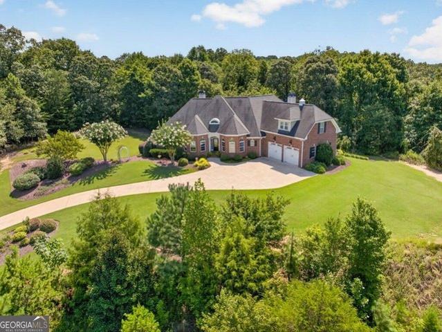 3805 Reservoir Dr, Gainesville, GA 30507