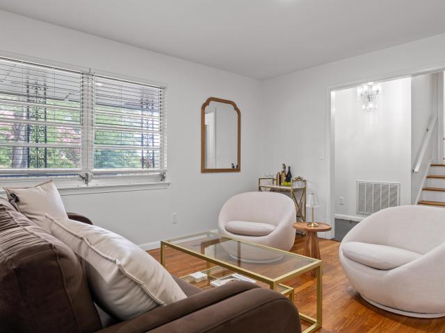 3805 Rollingwood Drive