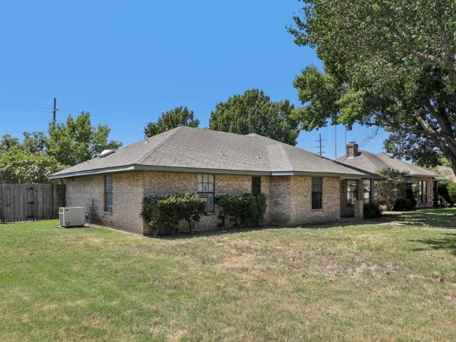 3805 Sunhill Drive